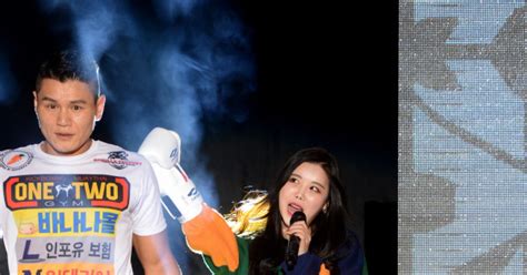 [스경포토] 맥스fc 무대 오른 한민주 챔피언은 황호명~