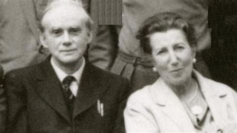 Woman Courts Man An Unusual Love Story