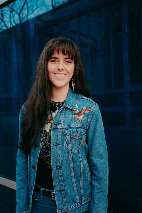RISING STAR EXCLUSIVE GET TO KNOW SINGER ACTRESS TORI BOLTWOOD Celebz Treasure
