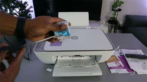 Installing Setup Ink Cartridges In Hp Deskjet 2820e 2800e 2700e All In One Printer Youtube