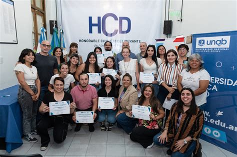 Reconocimiento A Los Encuestadores De La Unab Universidad Nacional