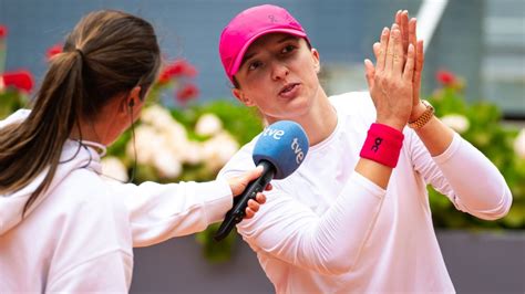 Kiedy gra Iga Świątek w finale WTA Madryt 2024 O której mecz TVP SPORT