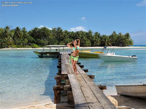Gracie Glam On The Beach By In The Crack Erotic Beauties