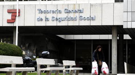 Con qué edad máxima se puede cobrar la pensión de orfandad de la