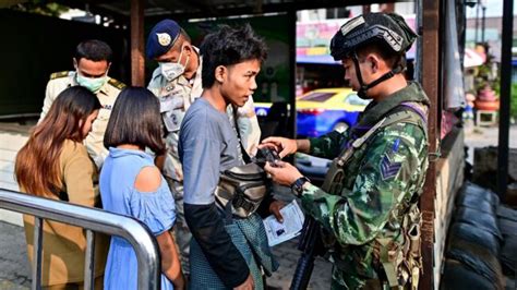 Rebel Groups Take Myanmar Border Town Hundreds Of Refugees Escape To