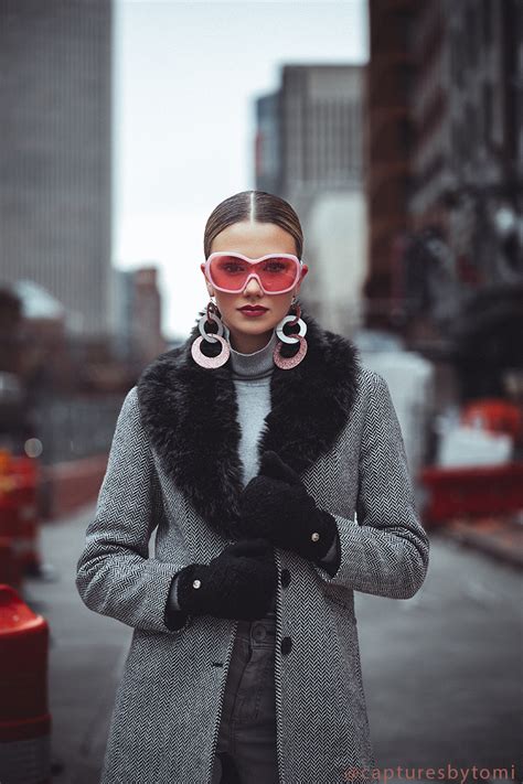 Elyse H New View Modeling