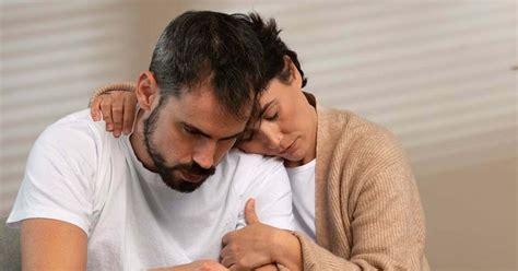 Drogas licitas e ilícitas Diferenças Efeitos Riscos e Tratamentos