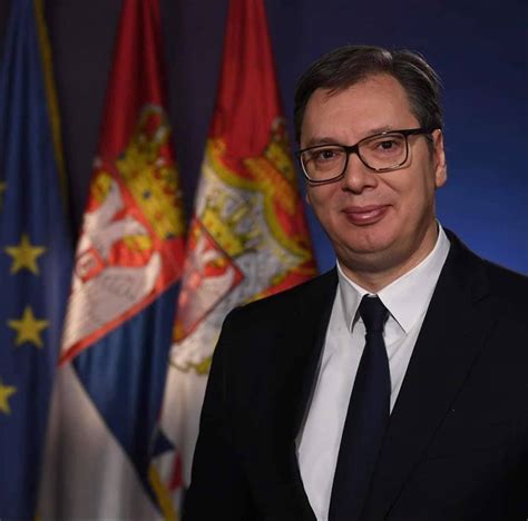 СНС Вождовац Драги председниче Вучићу сви чланови ОО СНС Вождовац