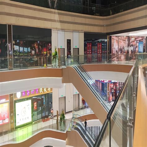 今天万州区鸿鸥广场隆重开业了 精品万州论坛 轩啸之家网