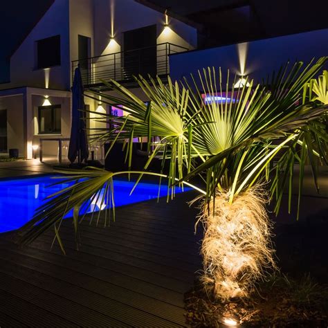 Gartenstrahler KARI mit Erdspieß grau Kabel incl W neutralweiß GU V IP IP