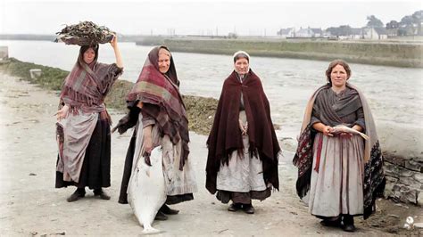 Traditional Irish Clothing And Attire