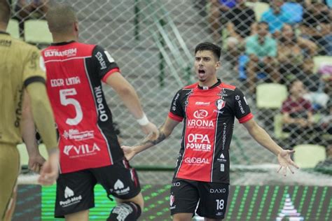 Fixo Criado Na Base Do Jec Futsal Deixa O Time E Se Transfere Para A Rússia