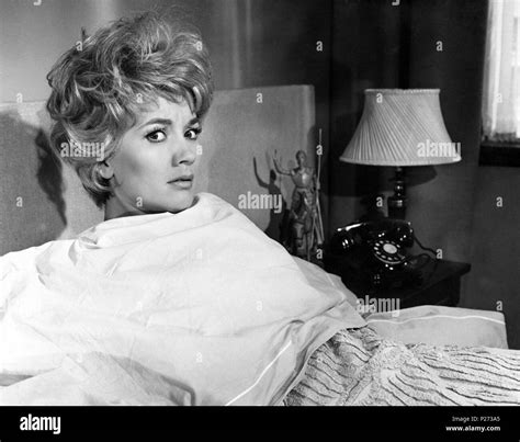 Original Film Title UNA CHICA CASI FORMAL English Title A NEARLY