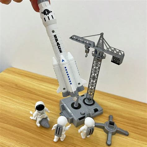 Astronaut Spaceship Model Toy Spacecraft Launching Pad Space Station