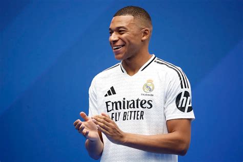 Inspired By Km La Fundación De Kylian Mbappé Para Ayudar A Los Niños
