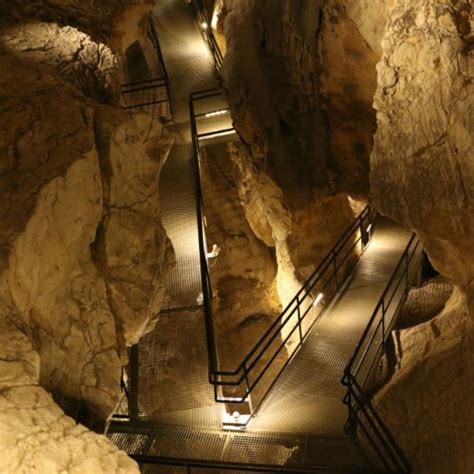 Cueva De Las Ventanas