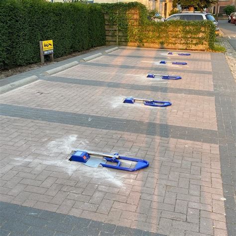 Smart Parking Barrier Smartphone Controlled JD Traffic Safety Systems