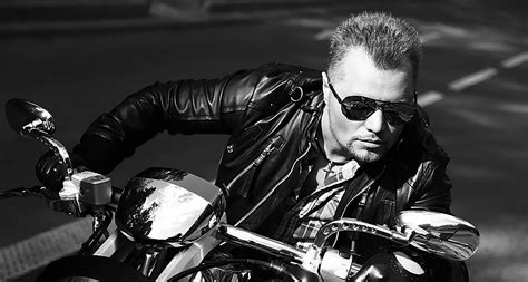 Саша Попов Special