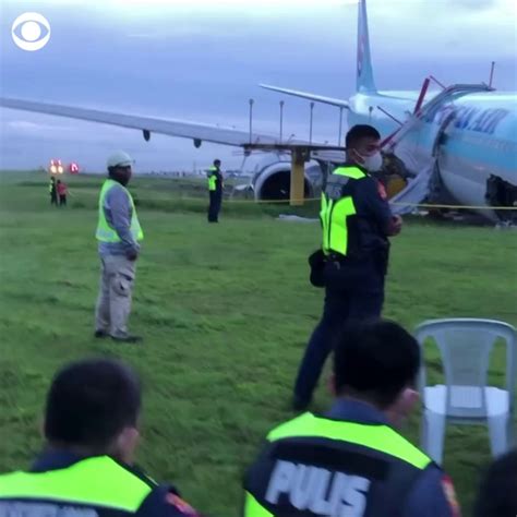 Korean Air Plane Overshoots Runway In The Philippines A Korean Air