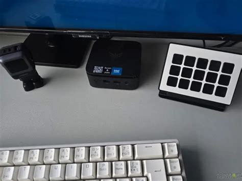 Nipogi E Test The Mini Pc That Consumes Less Power Than A Light Bulb But Virtualizes Like A