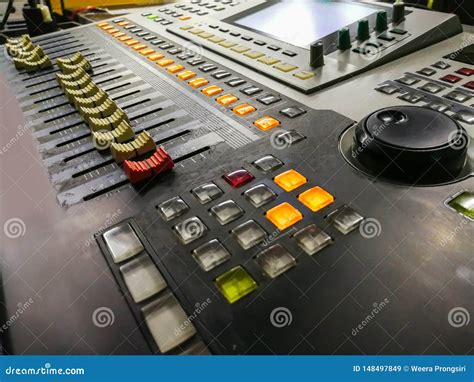 Equipo De Audio N Estudio De Grabaci N Radio DJ Imagen De
