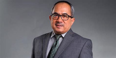 Accelerating Indonesias Digital Economic Growth Through Government