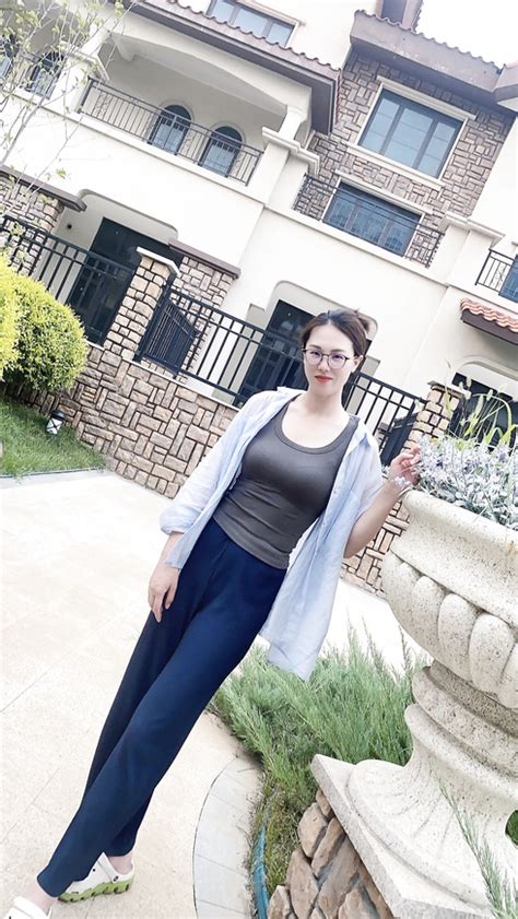172前女友结婚以后越来越闷骚