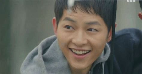 태양의 후예 송중기·진구 늑대의 유혹 패러디로 훈훈한 브로맨스