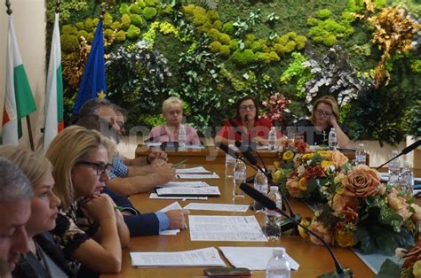 Общинските съветници от Козлодуй заседаваха СНИМКИ Konkurent Bg