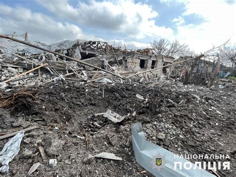 Чотирьох жителів Донеччини окупанти вбили за добу під вогнем з артилерії були 38 міст і сіл