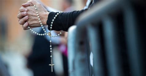 10 Benefits Of Praying The Rosary Ascension
