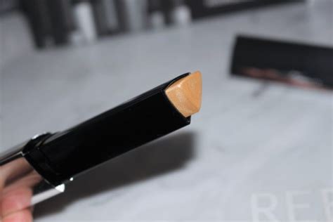 Hourglass Vanish Flash Highlighting Stick Review And Swatches