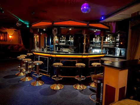 Nette Kolleginnen Gesucht Für Pascha München