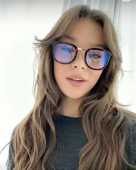 Pin By Darin Lawson On Hailee Steinfeld Preety Girls Hailee
