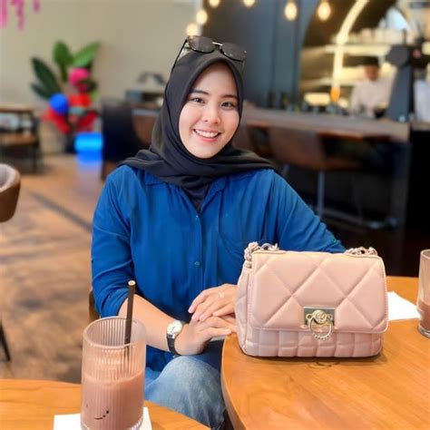 𝙐𝙧𝙖𝙮 𝘿𝙞𝙣𝙙𝙖 𝙎𝙖𝙥𝙪𝙩𝙧𝙞 Uraydinda Sptr • Threads Say More