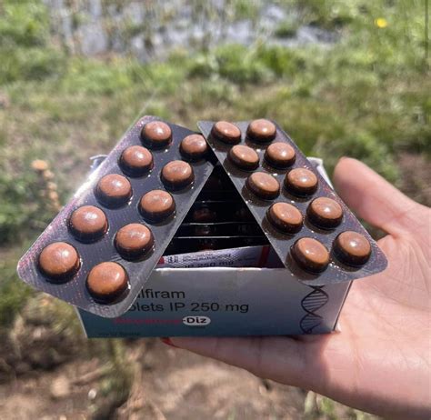 Mondaalin Mn ЗАРАГДСАН Дунд гарын даалин Материал Пүүсүү Үнэ 1 600 000₮ Утасны төрөл 150 3