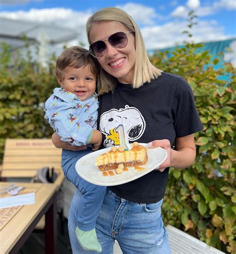 Fiul Lui Cabral A împlinit Un An Imagini Adorabile Cu Micuțul Tiago și Multe Mesaje Hazlii și