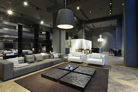 Steininger: Monobrand Store Linz