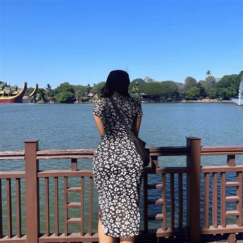 နှင်းရတီ နှင်းရတီ Added A New Photo