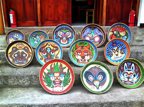 纪检人镜头布依族簸箕画 布依族 簸箕画 新浪财经 新浪网