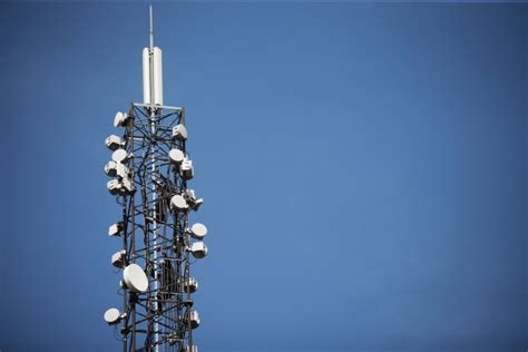 Telia og Telenor deler de første G master