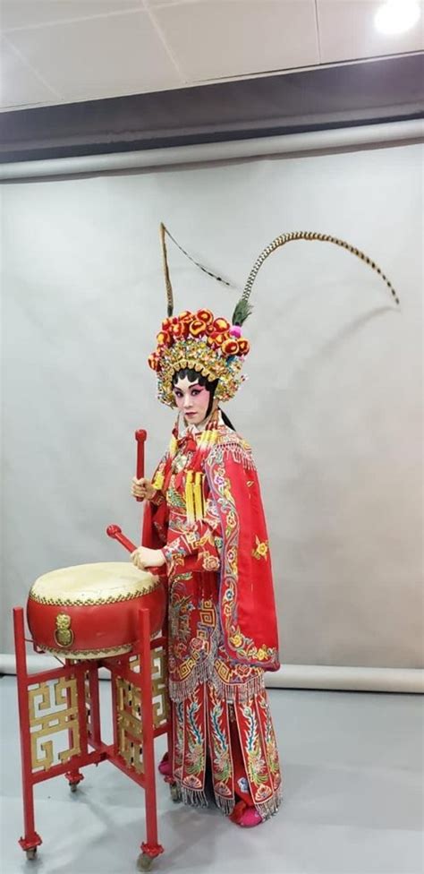 楊思琦影視齊飛 李居明批未來4年豬籠入水｜即時新聞｜繽fun星網｜oncc東網