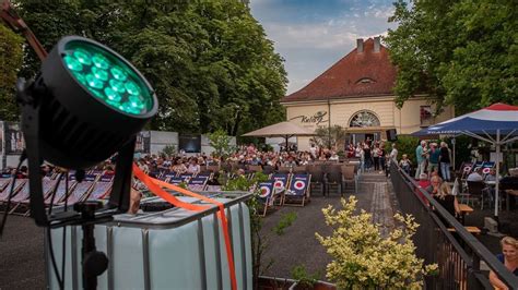 Siebtes Open Air Kino Diese Filme Laufen In Der Ettlinger „kulisse“