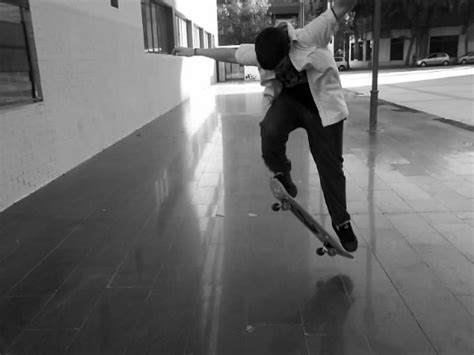 Skate Ollie