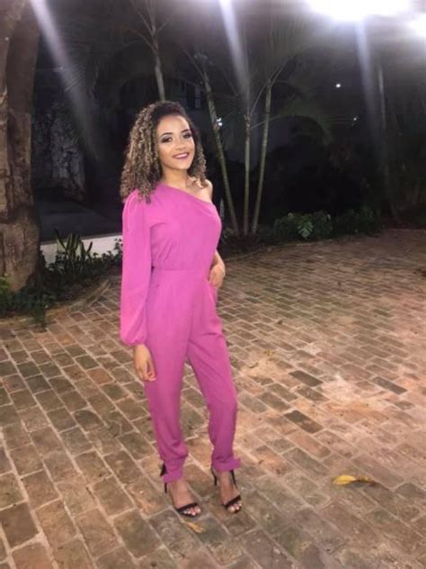 Dandara Lins ⋆ Garota Com Local