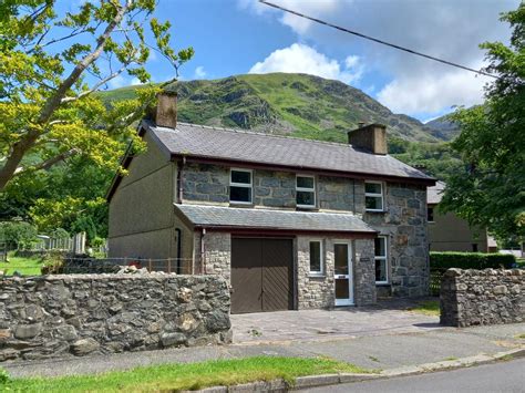 Nant Peris Ll55 3 Bed Detached House For Sale £374 950