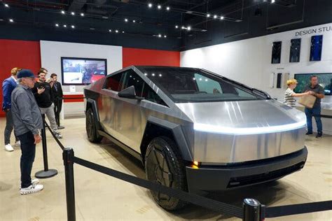 Tesla Begins Delivery Of The Cybertruck Today The New York Times