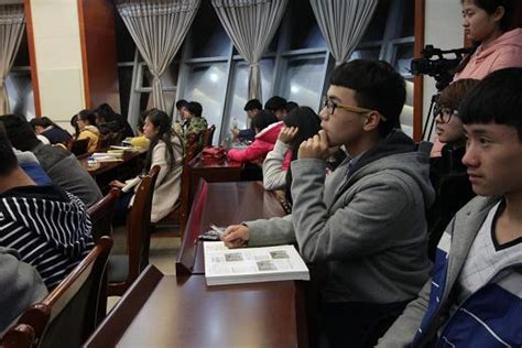 重庆工商大学殷俊教授应邀来我院讲学 四川文理学院文学与传播学院