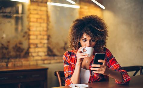 Deleting Text Messages On Someone Else S Cell Phone How To Tech