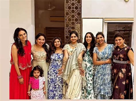 விஜய குமாரின் பேத்தி தியா திருமணம் ஒன்று கூடிய குடும்பம் இன்ஸ்டாவை